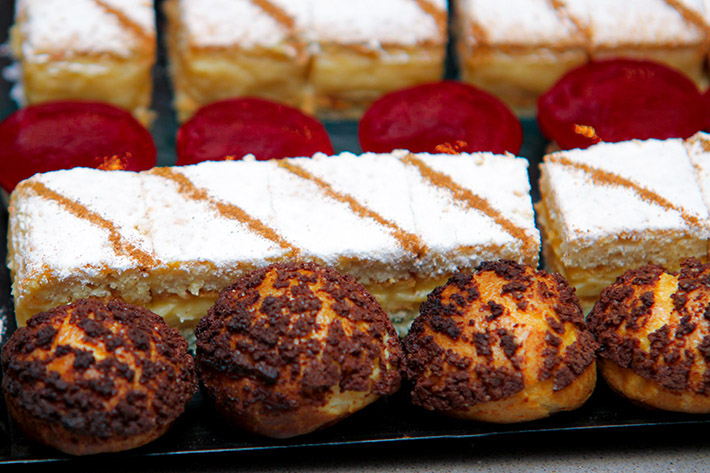 PETIT CHOUX CON CRAQUELIN