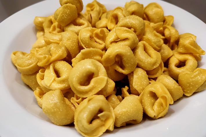 RECETA ITALIANA: TORTELLINI ALLA PANNA
